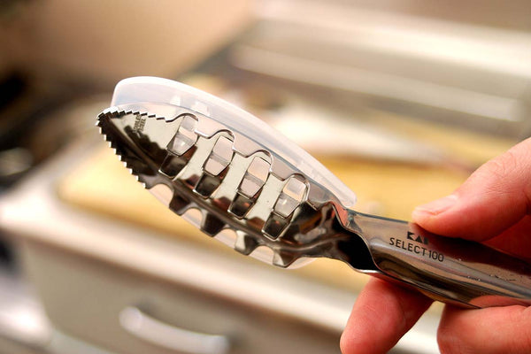 A Must Item for Cooking Fish - Fish Scaler - Globalkitchen Japan
