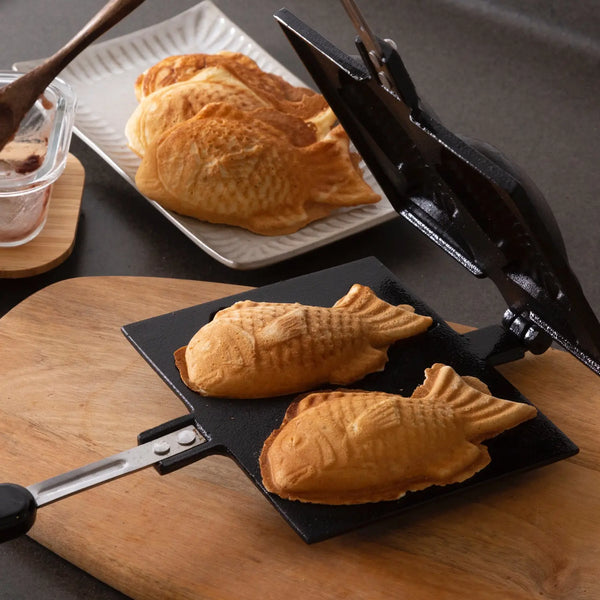 Iwachu Nambu Cast Iron Taiyaki Fish-Shaped Waffle Iron - Globalkitchen ...